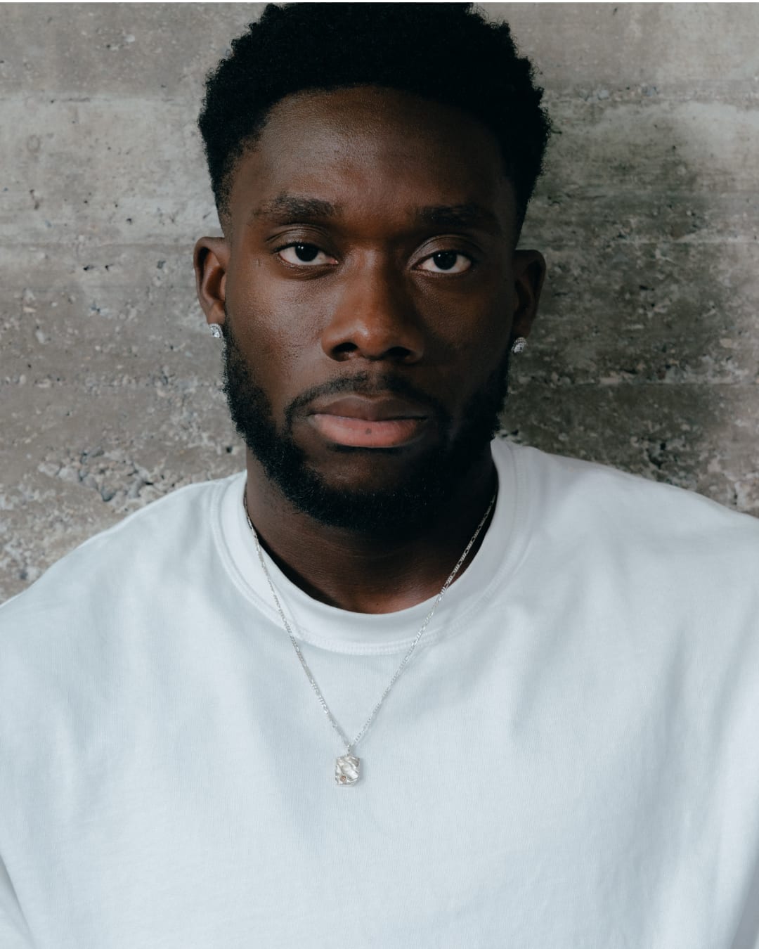 Air Jordan 4 « Cavestone » : solebox & Alphonso Davies Present . Nike SNKRS